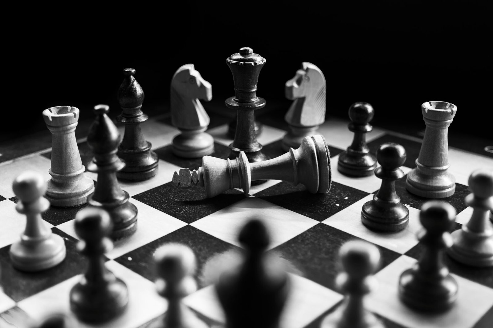 Queen and King checkmate | Queen and King Checkmate Strategy
